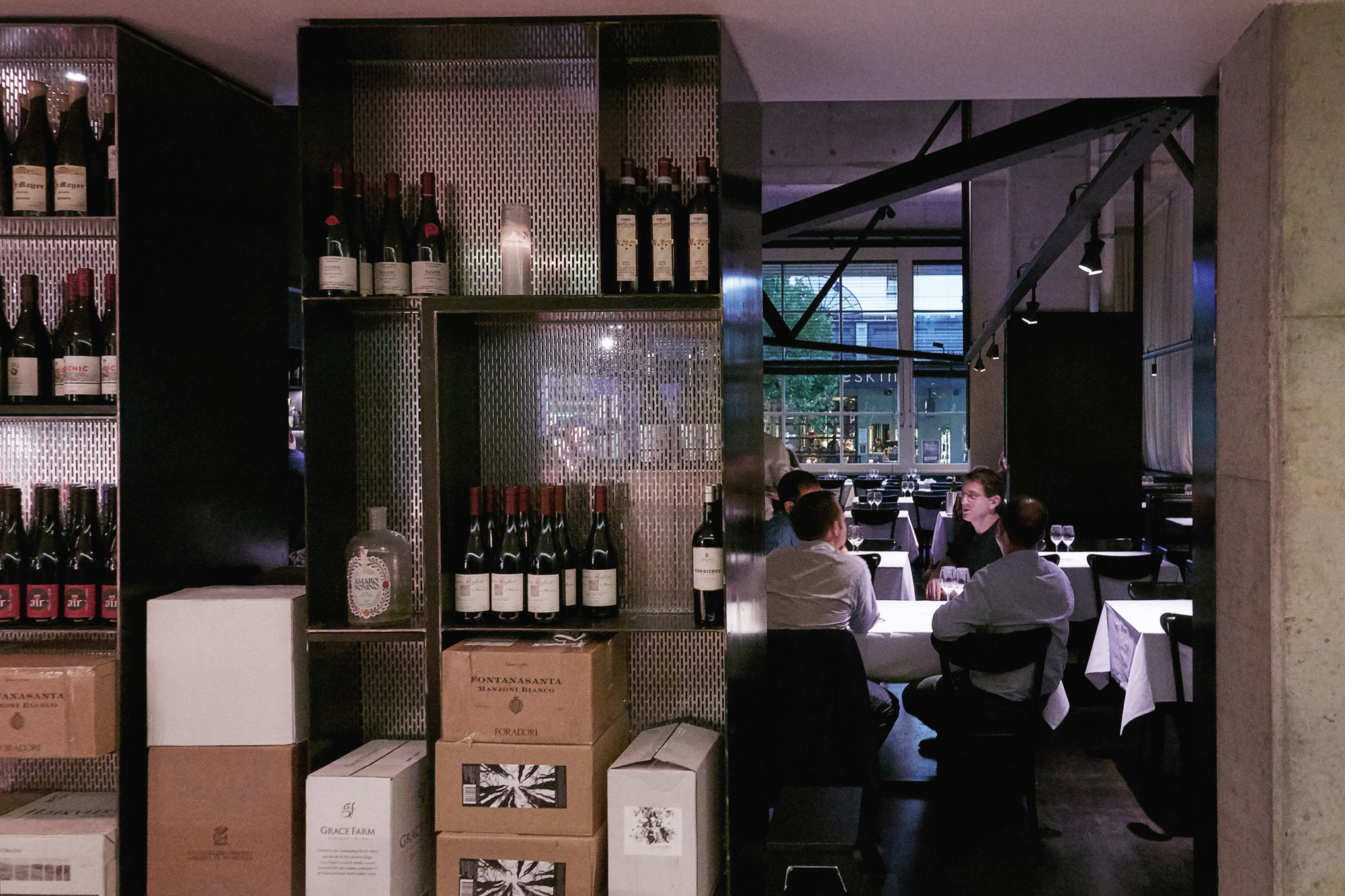 Shadow Wine Bar – Robert Simeoni Architects