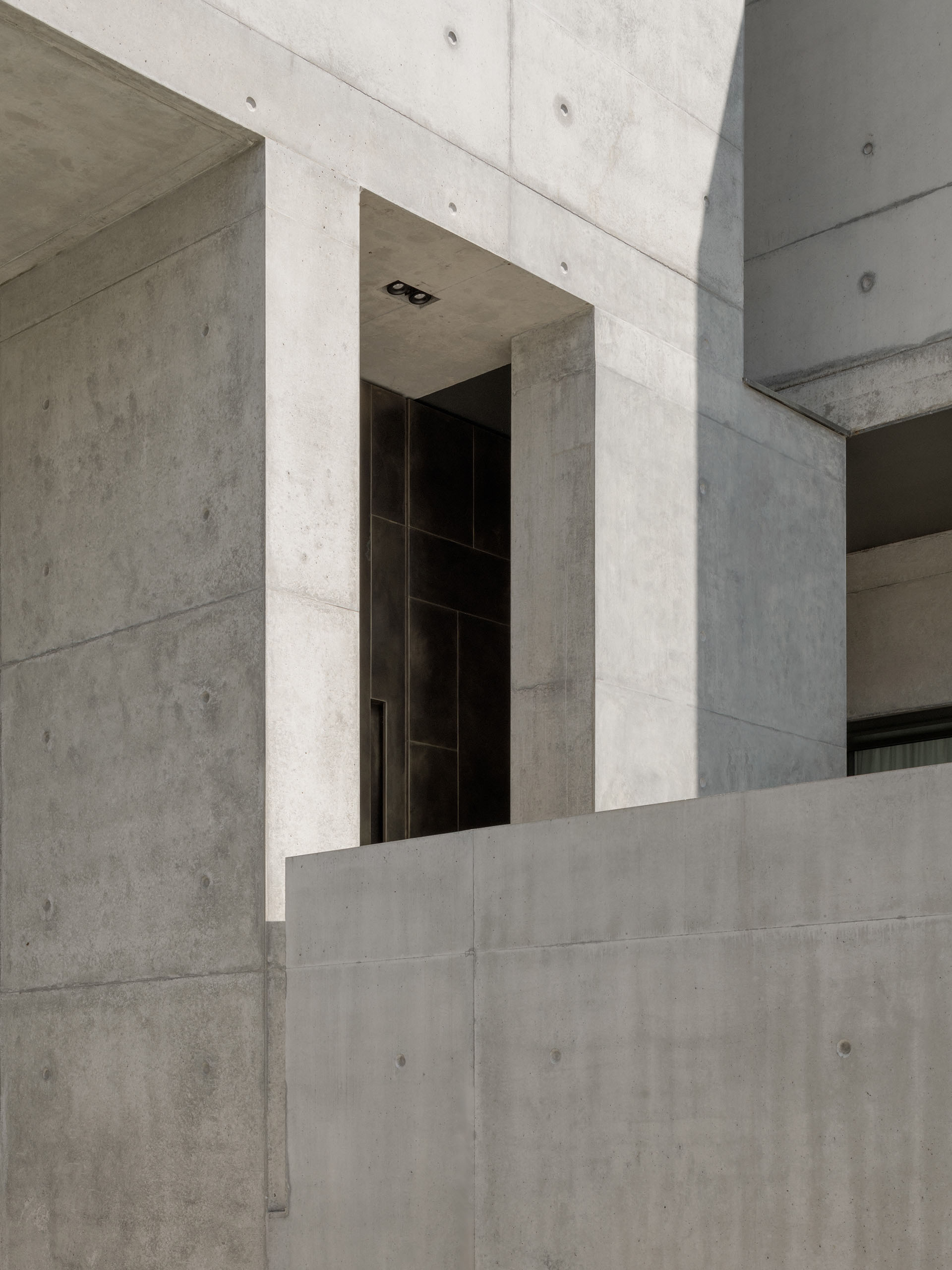 Adelaide Street House – Robert Simeoni Architects